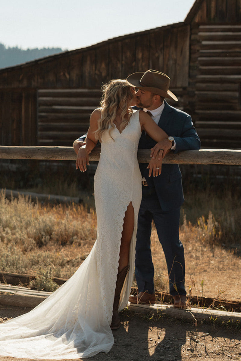 Grace Bride Jordan in the Lumi Gown – Grace Loves Lace US